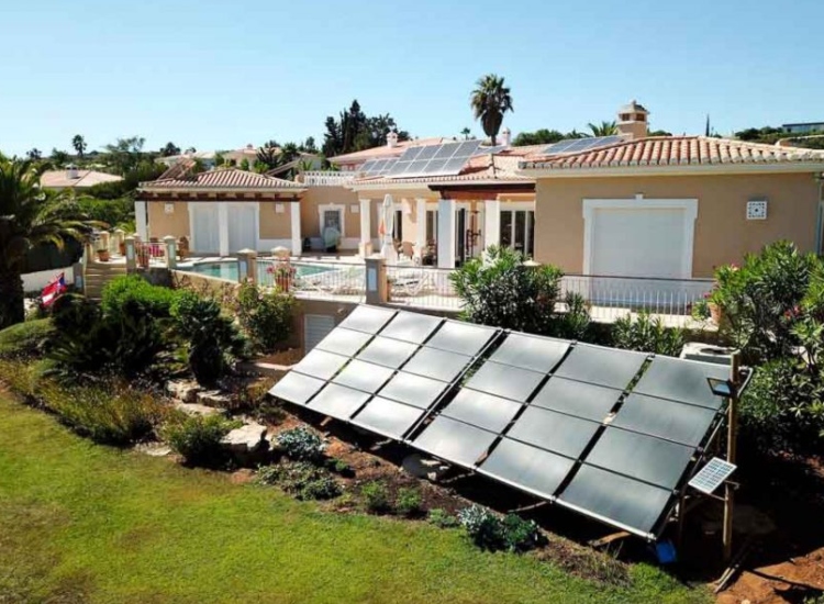 Effective solar pool heating solution - Algarve